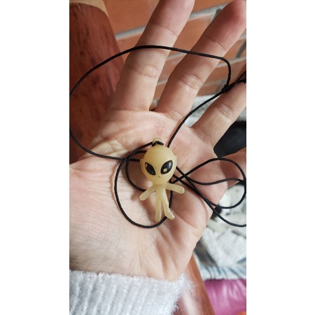 elma chips conexão alien brilha no escuro | Shopee Brasil