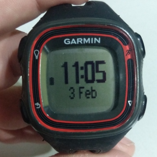 Garmin Forerunner 10 com carregador - Tudo original | Shopee Brasil