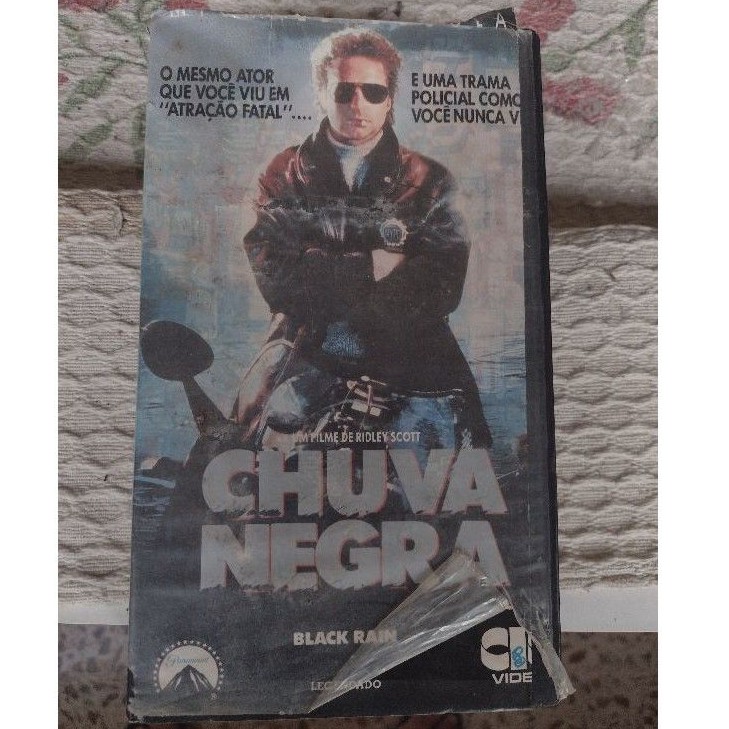 VHS Chuva Negra - Original | Shopee Brasil
