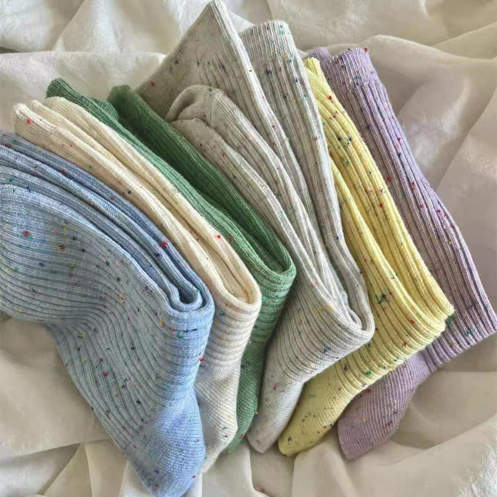Meias Coreanas Cor Creme Suave Casual com Listras Tubo Médio Pontos ...