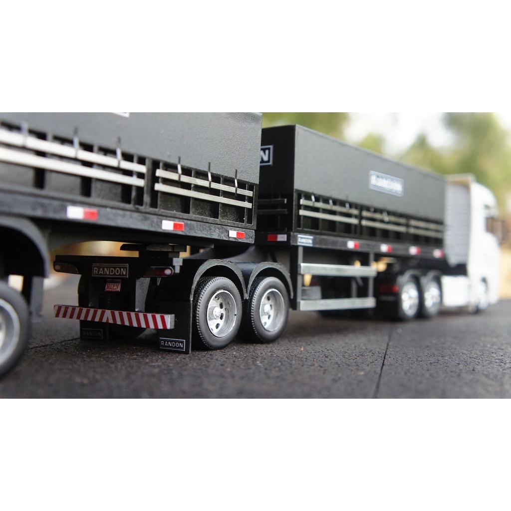 Miniatura Carreta graneleira bitrem 2x2 escala 1:32 serve em cavalos ...