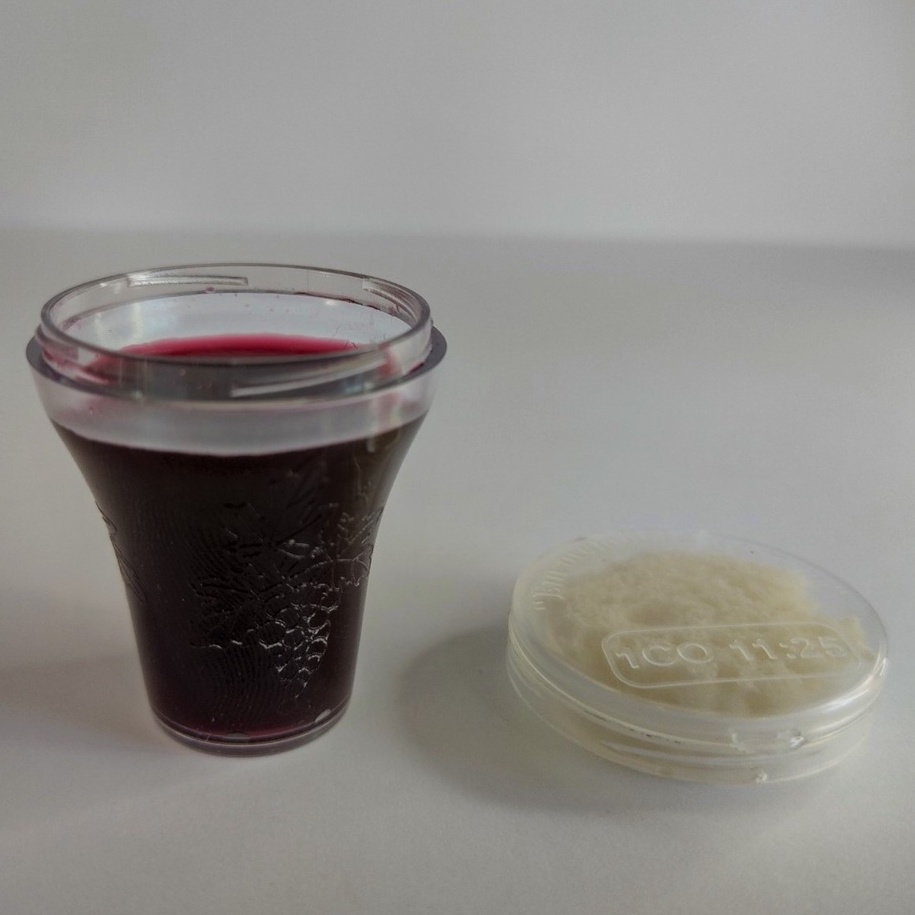 Kit Com 100 Cálices Copinhos com Tampa Rosquear Para Santa Ceia ...