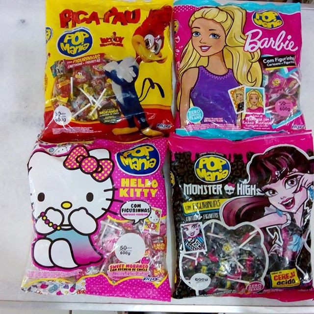 Pirulito com Recheio mastigável temas Hello Kitty, Pica-Pau, Barbie ou ...