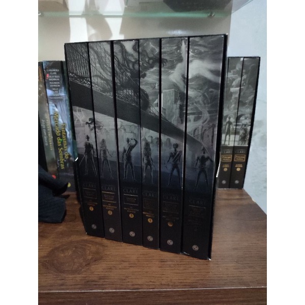 BOX OS INSTRUMENTOS MORTAIS EDIÇÃO DE COLECIONADOR + POSTER | Shopee Brasil