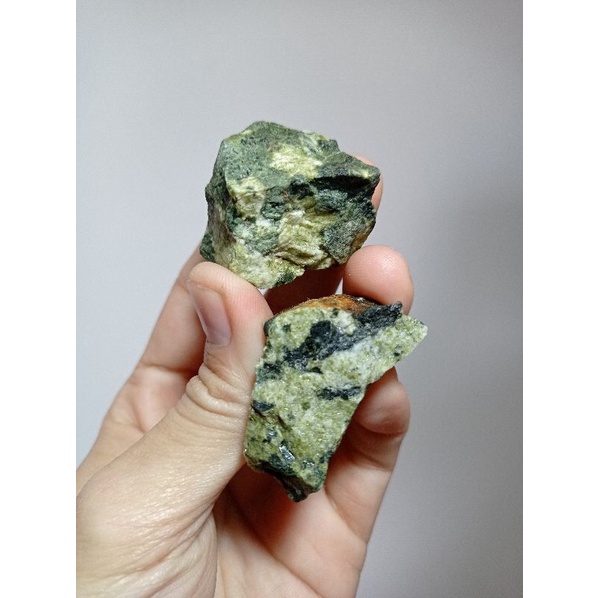 Jade Nefrita Bruta (Brasil) | Shopee Brasil