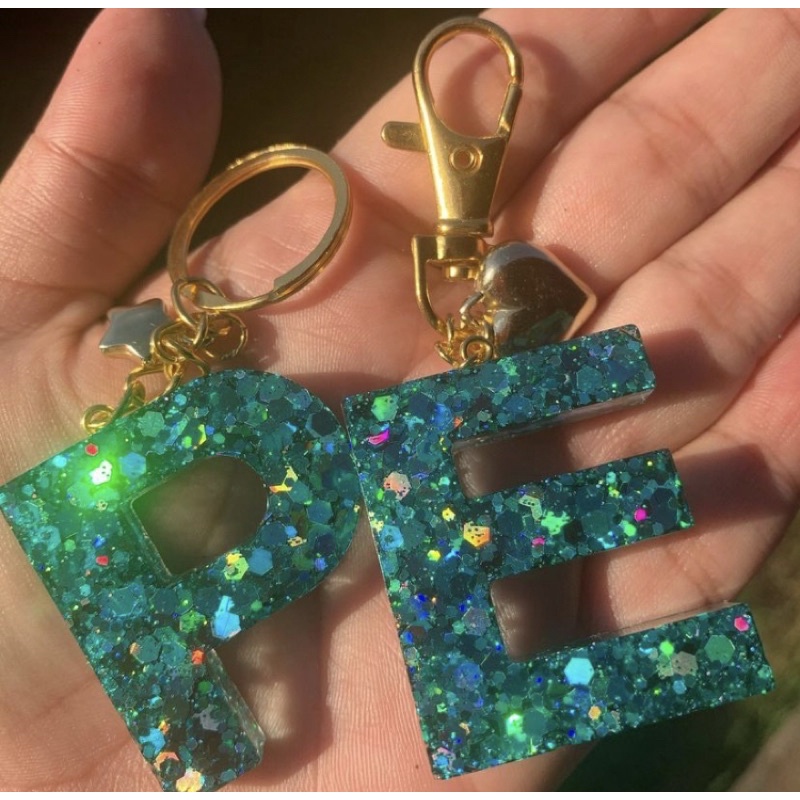 Chaveiro Letras em Resina Personalizado | Shopee Brasil