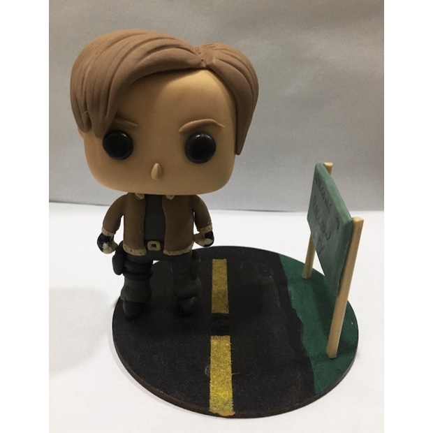 Funko Pop - Leon de Resident Evil | Shopee Brasil