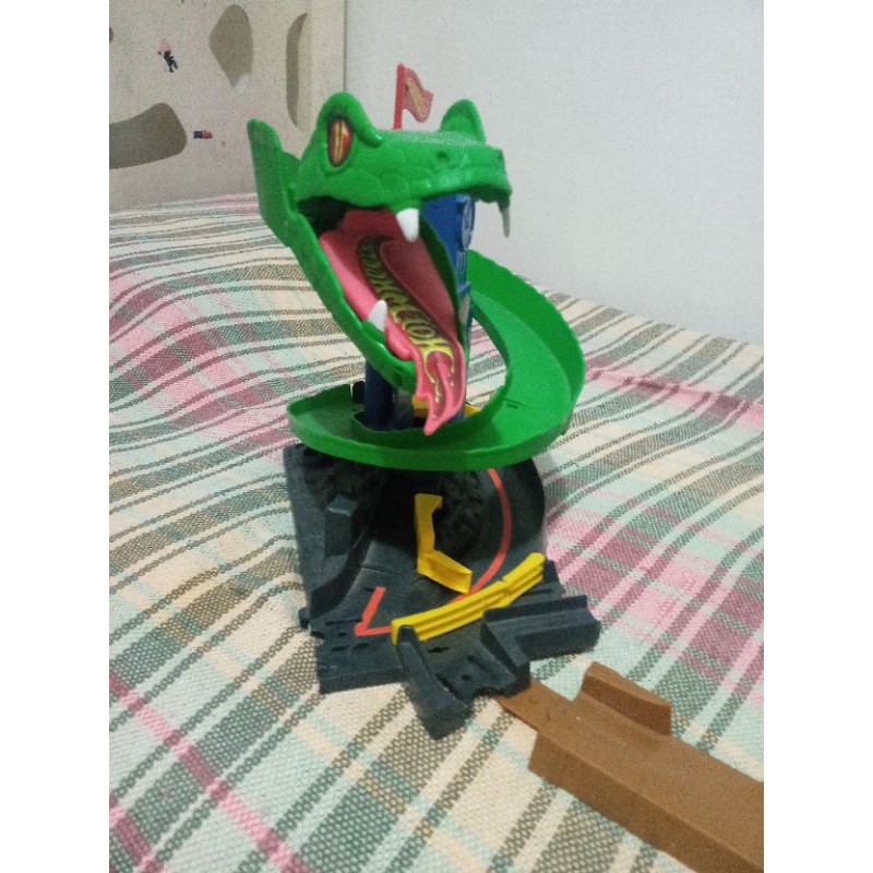 PISTA HOT WHEELS SNAKE ATTACK | Shopee Brasil