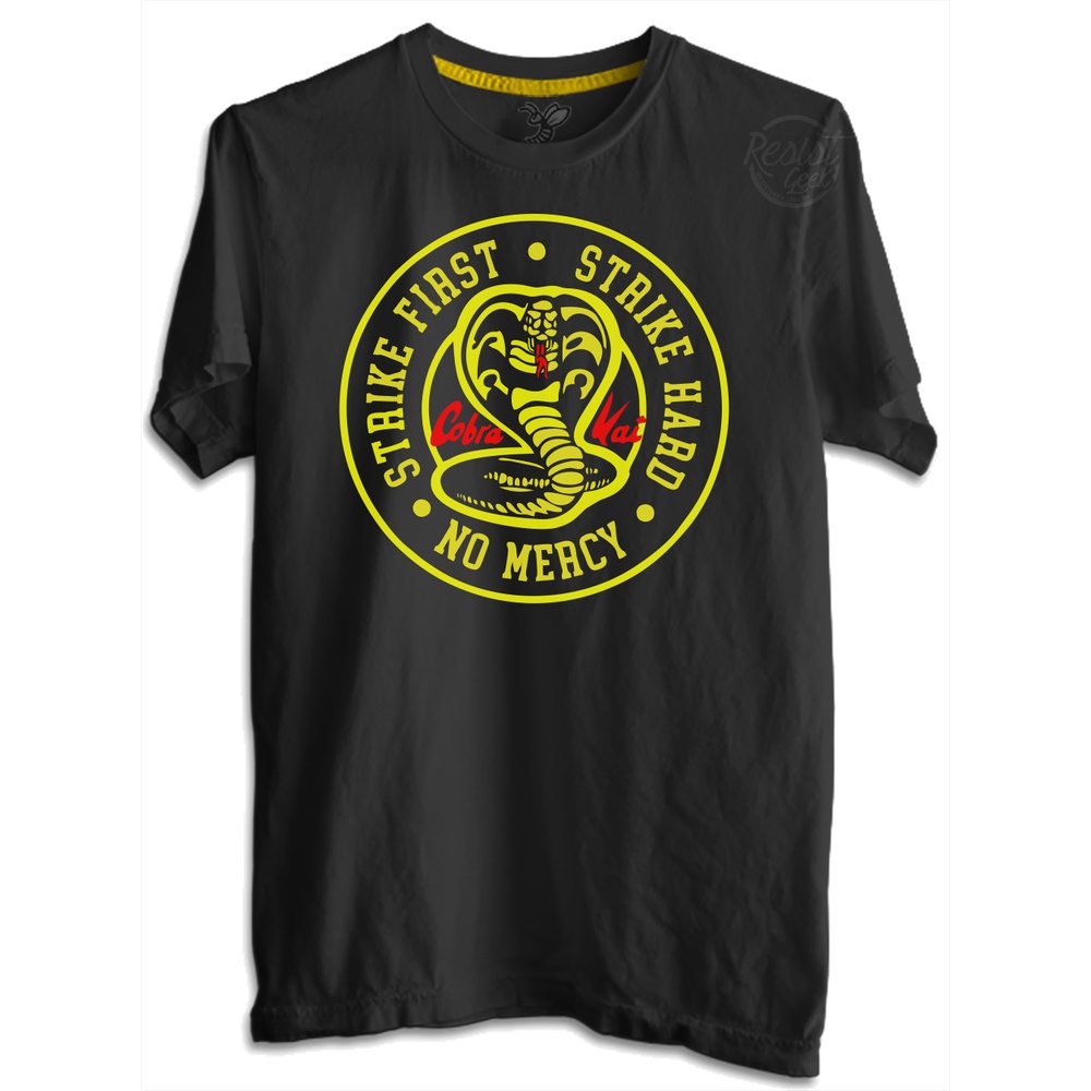 Camiseta Cobra Kai Strike First - Karate | Shopee Brasil
