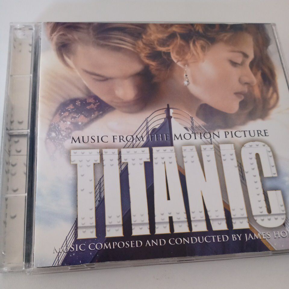 Cd Titanic - Music From the motion picture | Shopee Brasil