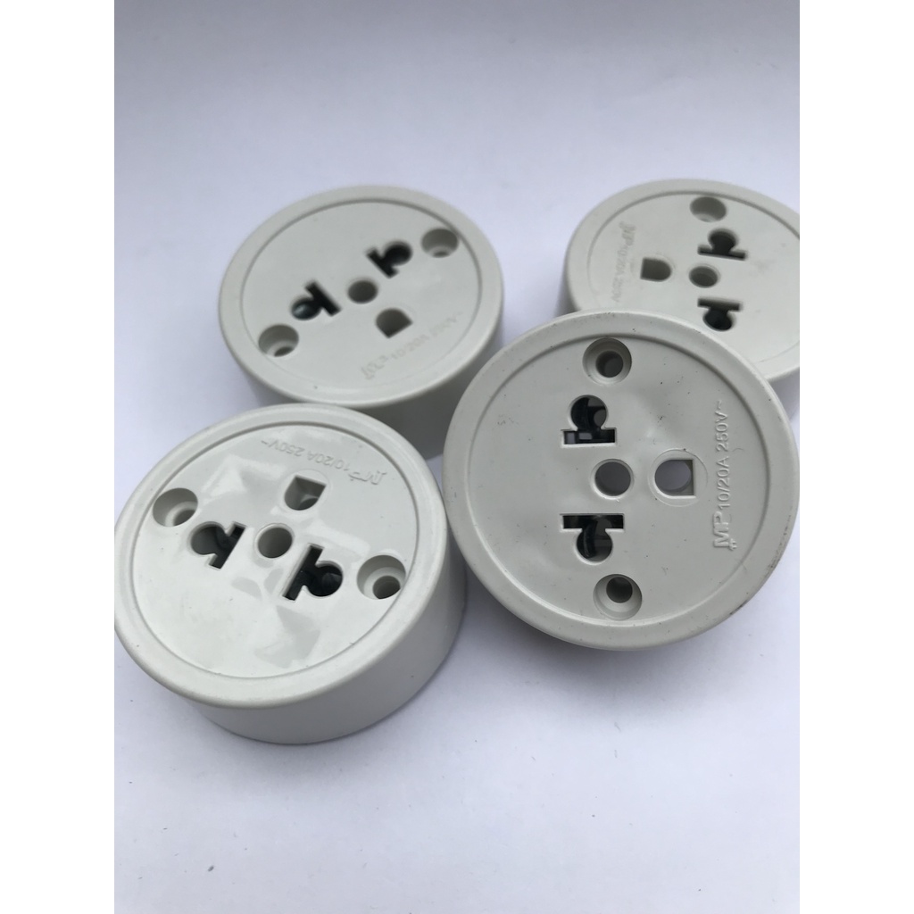 Tomada Externa Redonda 2P+T 10A 110/220V 50 Unidades | Shopee Brasil