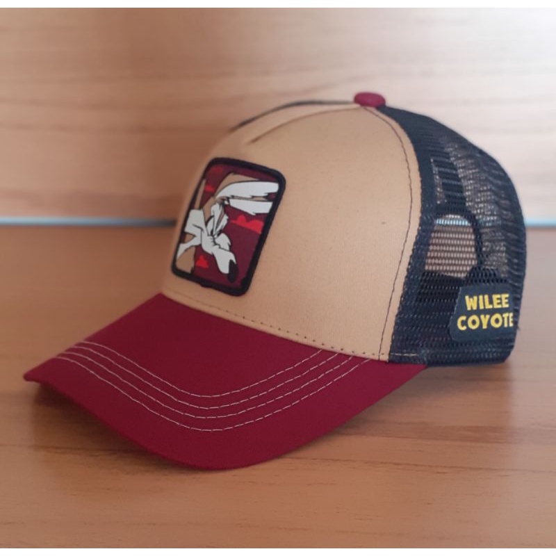 Boné Wilee Coyote Looney Tunes modelo Trucker Redinha Snapback | Shopee ...