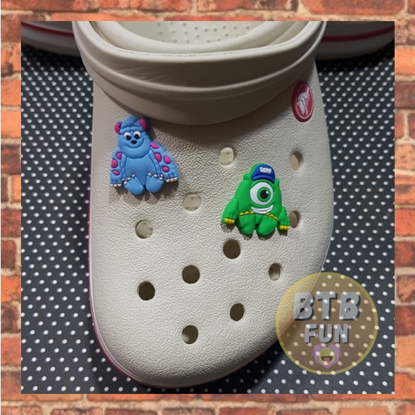 Pins para crocs Jibbitz Monstros SA | Shopee Brasil