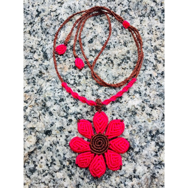 Colar de Flor Artesanal em Macrame | Shopee Brasil