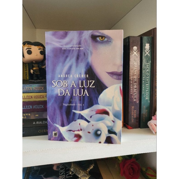 Livro Sob a Luz da Lua | Shopee Brasil