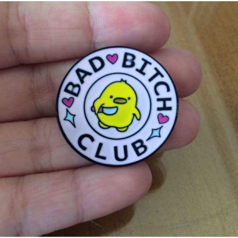 Pin Bad Bitch Club | Shopee Brasil
