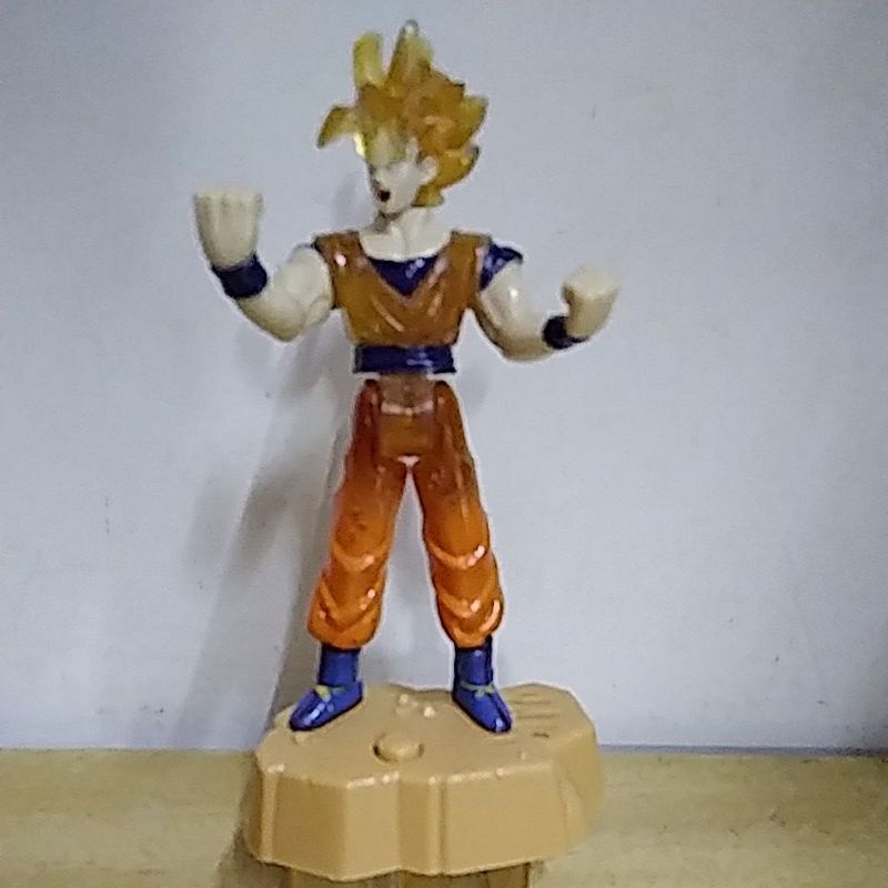 Dragon Ball Z Goku - 20 cm - emite som | Shopee Brasil