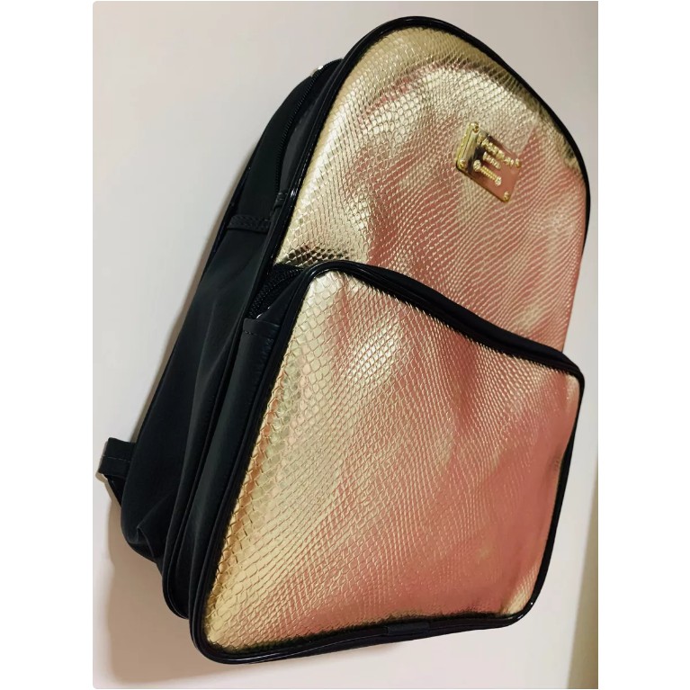mochila mochilinha media dourada com bolso | Shopee Brasil