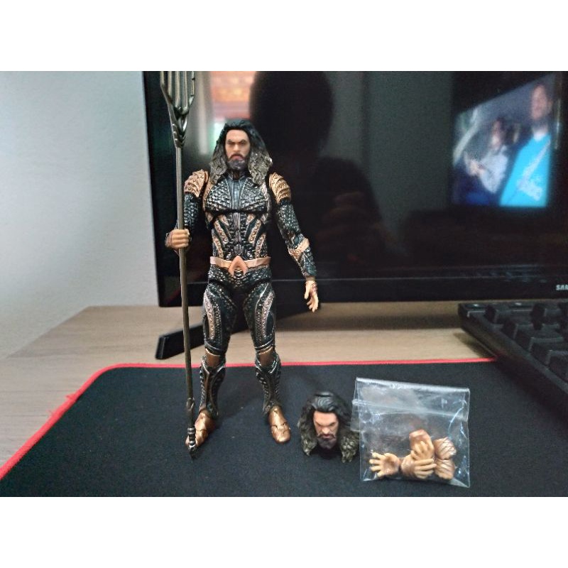 Mafex Aquamann Justice League (Bootleg) | Shopee Brasil