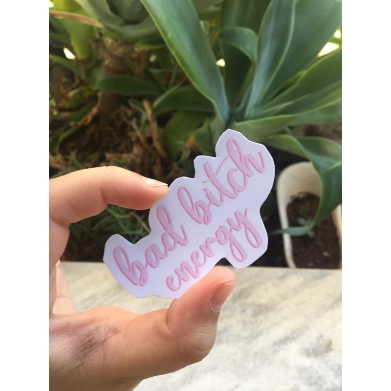 adesivo bad bitch energy | Shopee Brasil