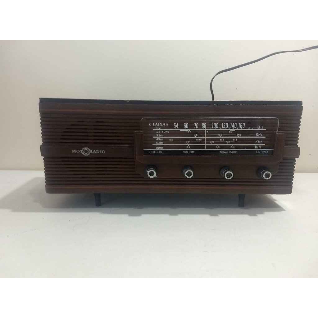 Rádio Antigo Motoradio Madeira Modelo Rc-m61 - Excelente Estado ...