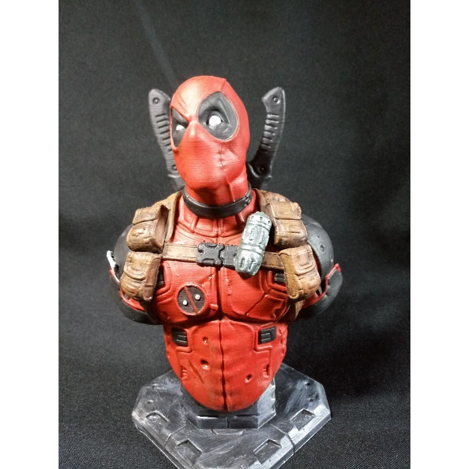 Busto deadpool | Shopee Brasil