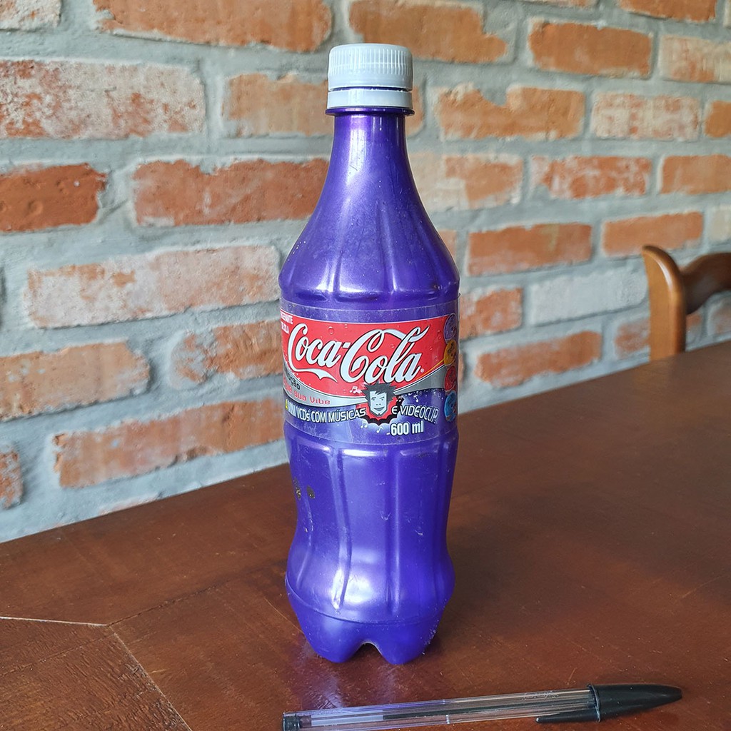 Garrafa colecionável Coca-Cola - roxa | Shopee Brasil