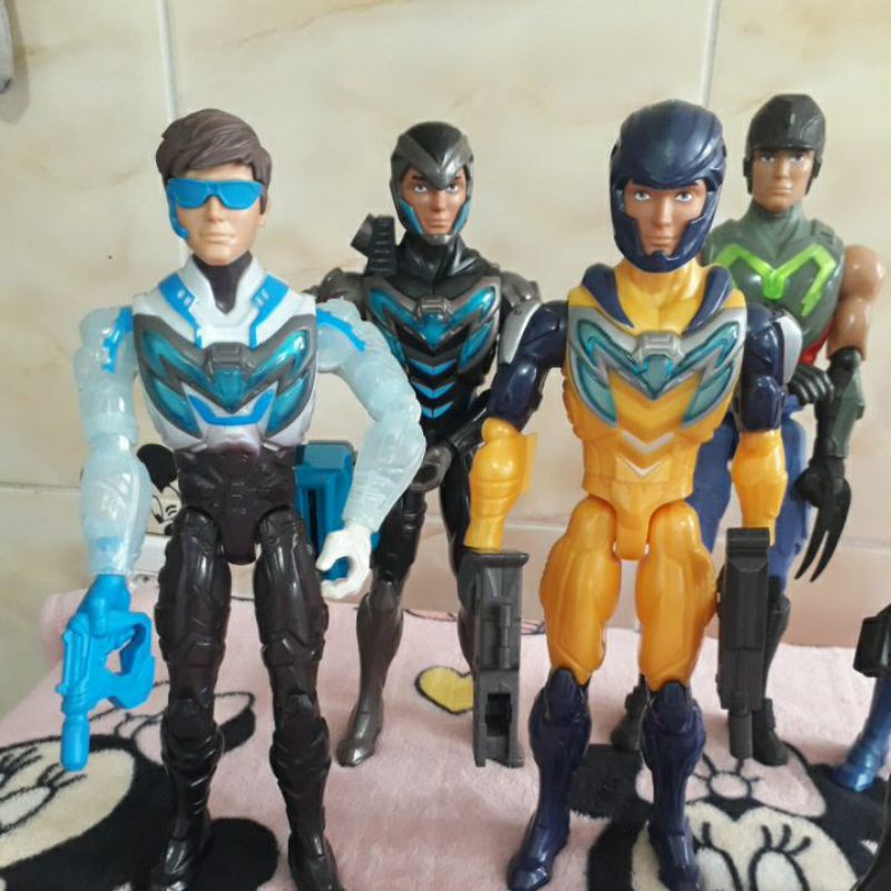 Bonecos Max Steel colecionáveis - leia a descrição 👇 | Shopee Brasil