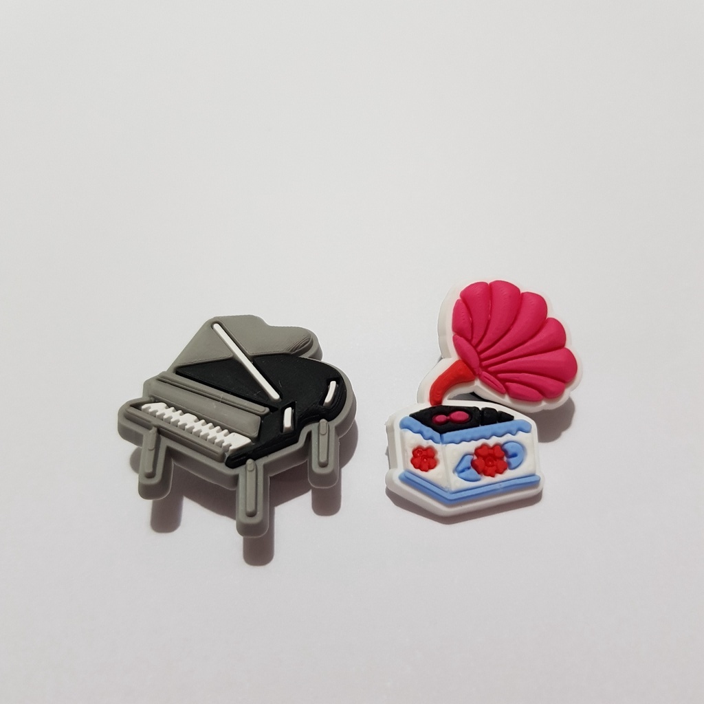 Pins/Jibbitz para Crocs Instrumento Musical Piano Vitrola Retro ...