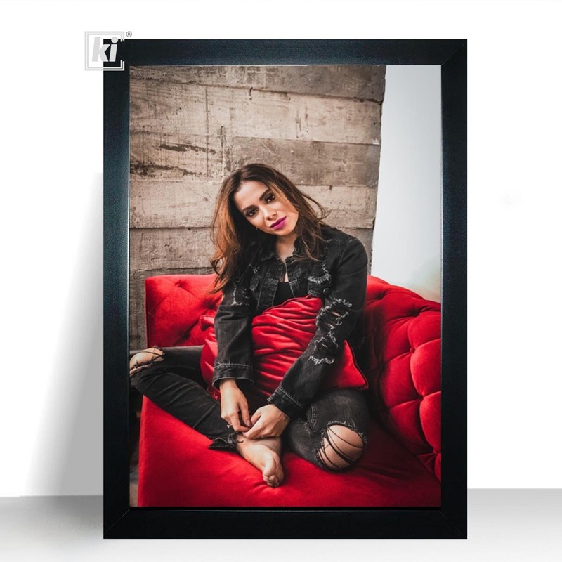 Quadro De Parede Cantora Anitta Com Moldura 32x44cm | Shopee Brasil