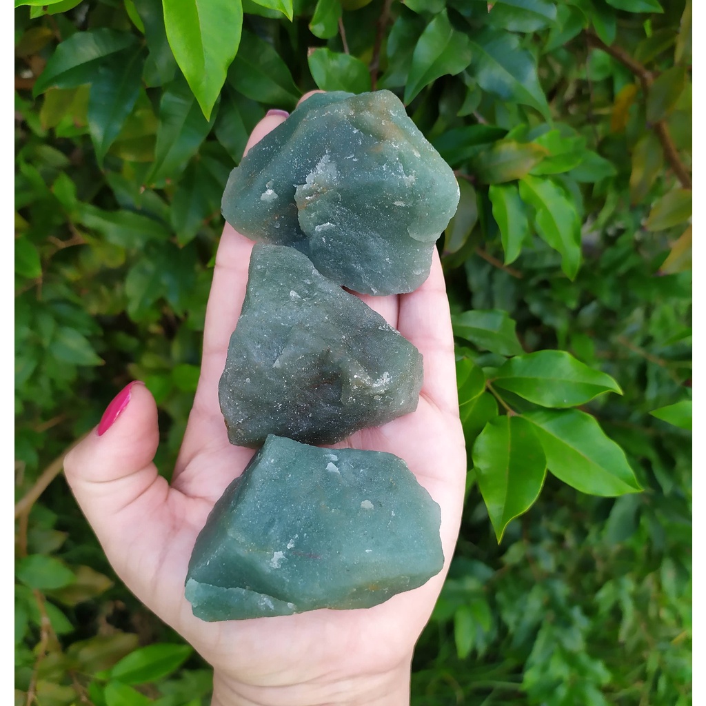 Pedra Bruta Quartzo Verde Grande – Saúde E Cura Cristal | Shopee Brasil