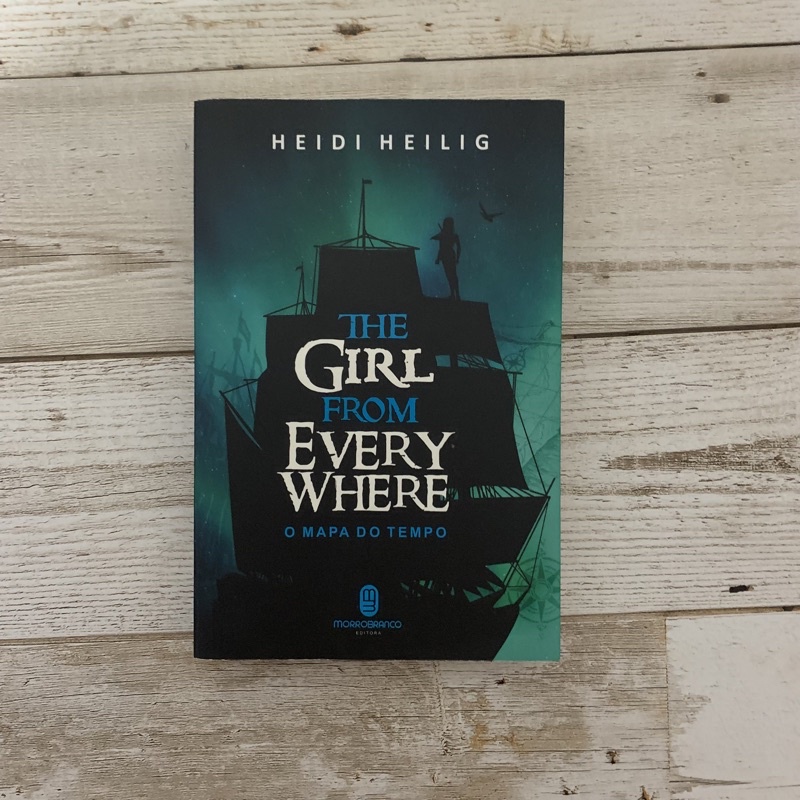 Livro - “The girl from Everywhere” - O mapa do tempo | Shopee Brasil