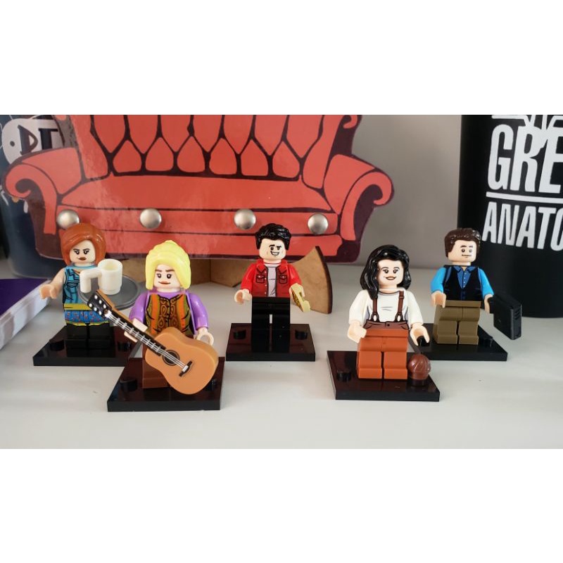Lego Friends Série De Tv Monica Geller Chandler Bing Ross Geller Rachel ...