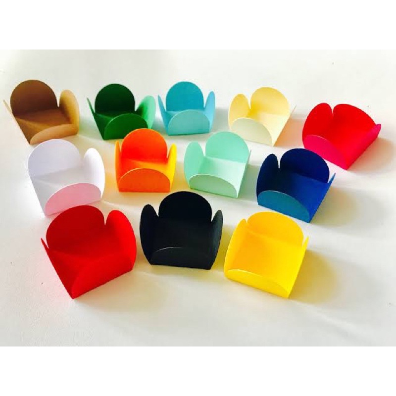 50 forminhas N9 e N6 caixeta forma para doces 4 pétalas brigadeiro para ...