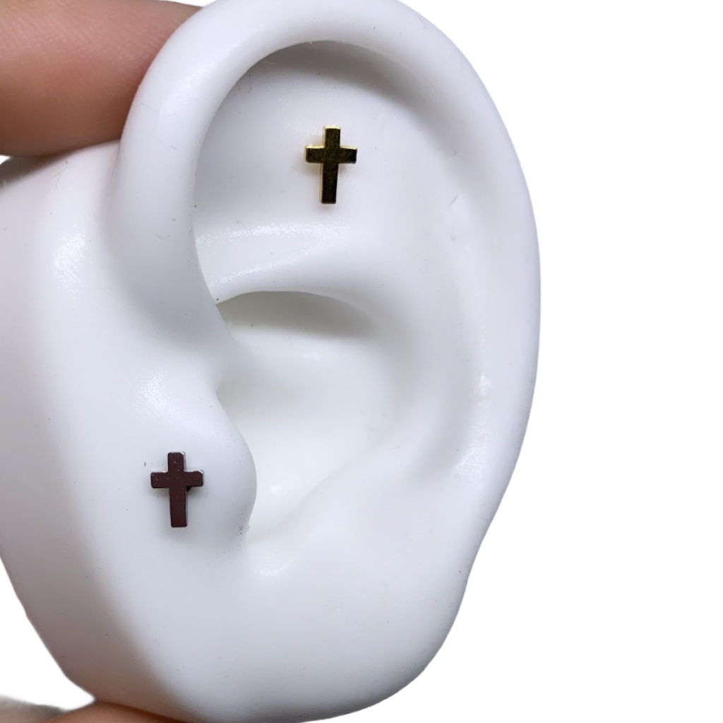 Piercing Trágus Helix Cartilagem Flet Titânio Cruz Dourado | Shopee Brasil