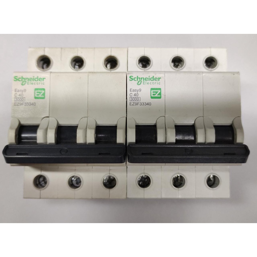 kit 2 Disjuntor Schneider Easy9 3X40A Curva C EZ9F33340 NOVO | Shopee Brasil