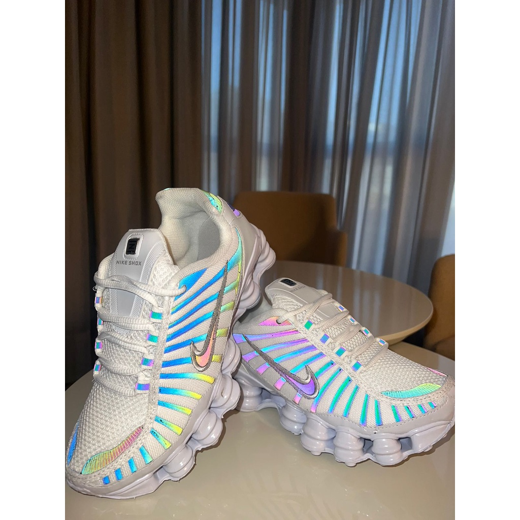 Tênis 12 molas BRANCO CAMALEÃO TODO REFLETIVO | Shopee Brasil