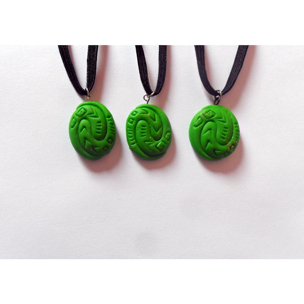 6 lembrancinhas colar Moana e Maui - Coração de Tefiti, Joia do Mar ...