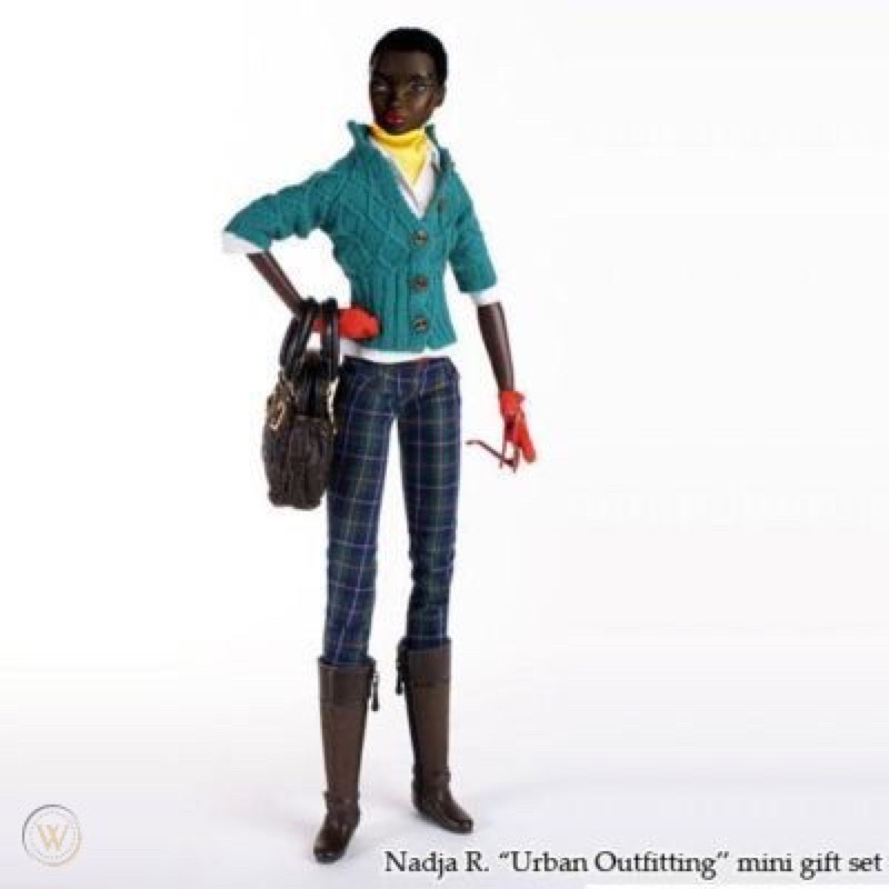 ENTRE EM CONTATO ANTES DE COMPRAR Roupa Nadja Urban Outfitting Nu Face ...
