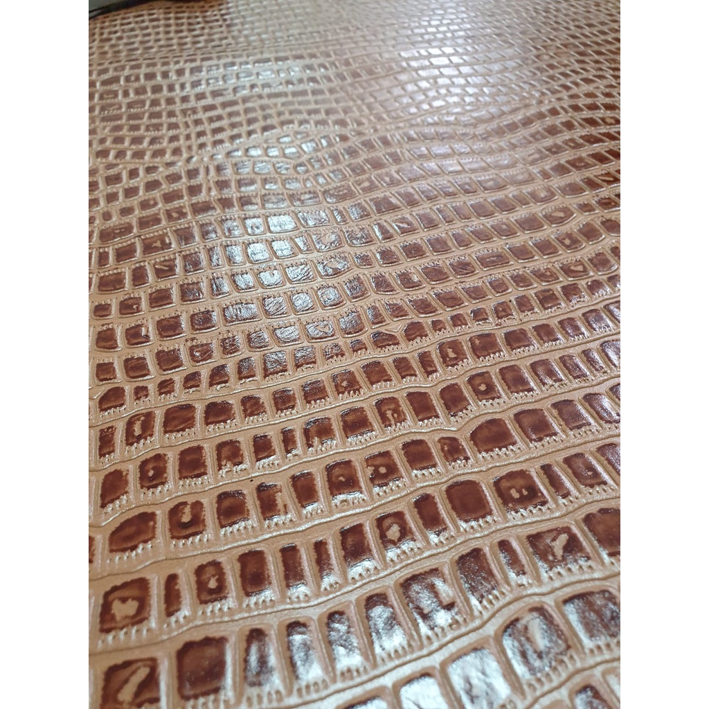 Couro Bovino Estampo Croco whisky 1MM 2,30mt quadrado | Shopee Brasil