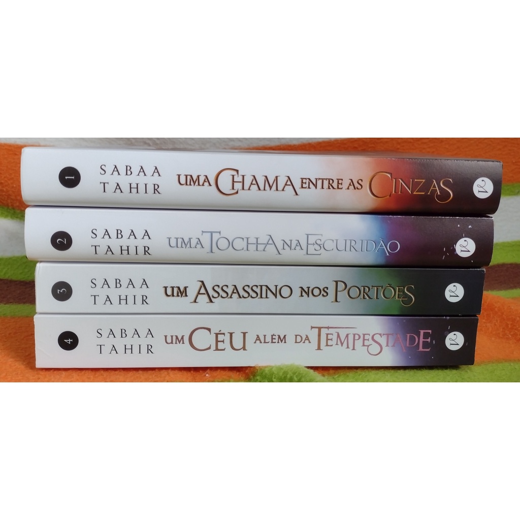 Livro: Serie Uma Chama entre as Cinzas (4 livros). | Shopee Brasil