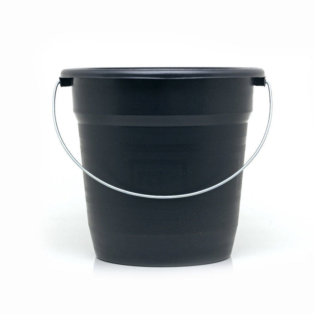 Kit com 15 Baldes de plástico - 5 Litros - Preto | Shopee Brasil