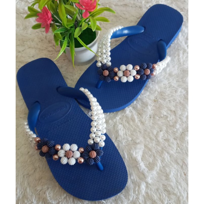 Chinelas Havaianas bordadas Azul Naval | Shopee Brasil