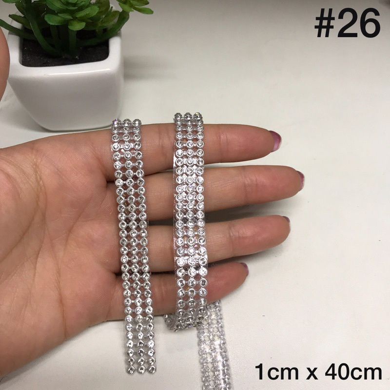 Adesivo de Roupa Aplique Patch Bordado Termocolante Fita Tiras Strass ...