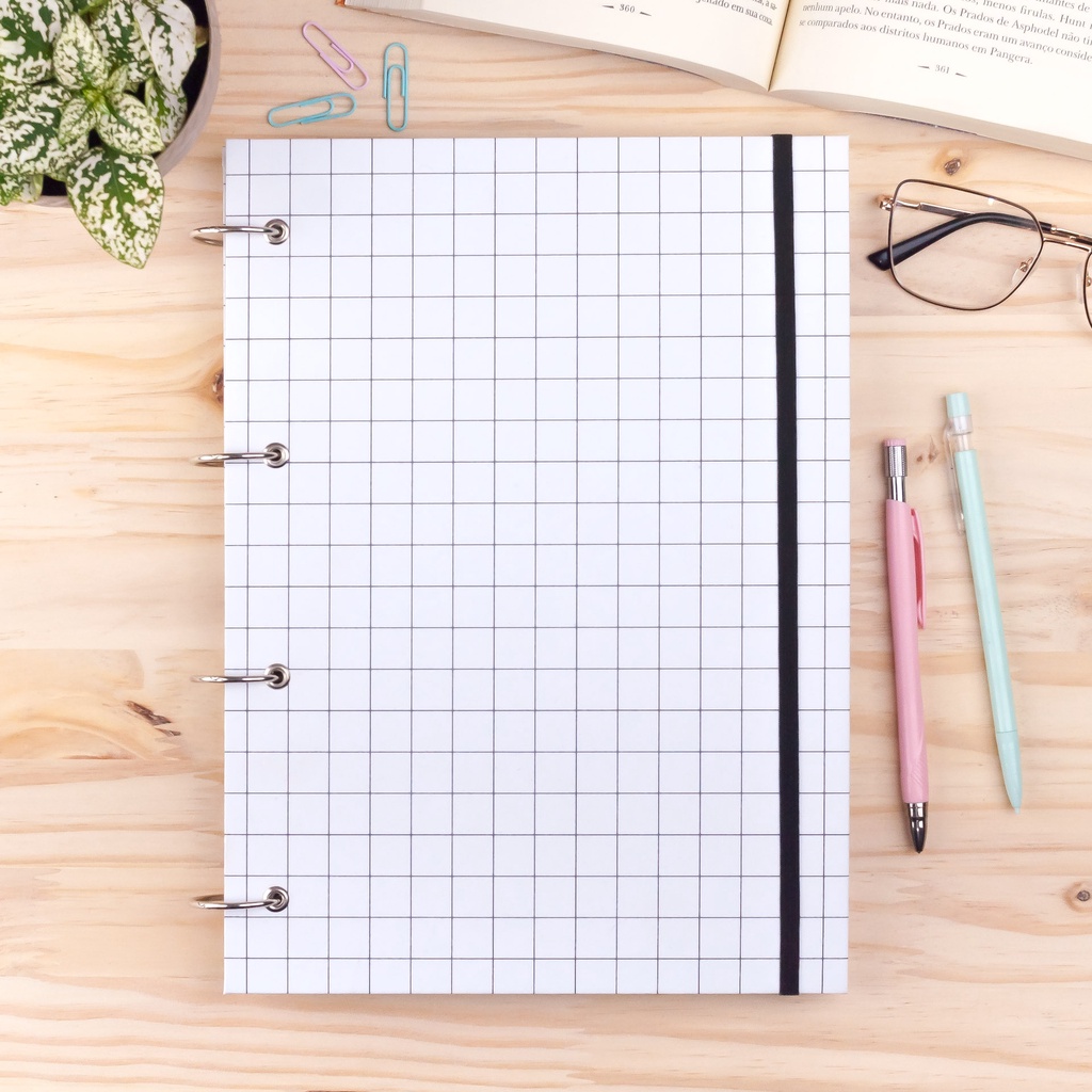 Caderno Argolado A4 Quadriculado (Somente Capa e Argolas) | Shopee Brasil