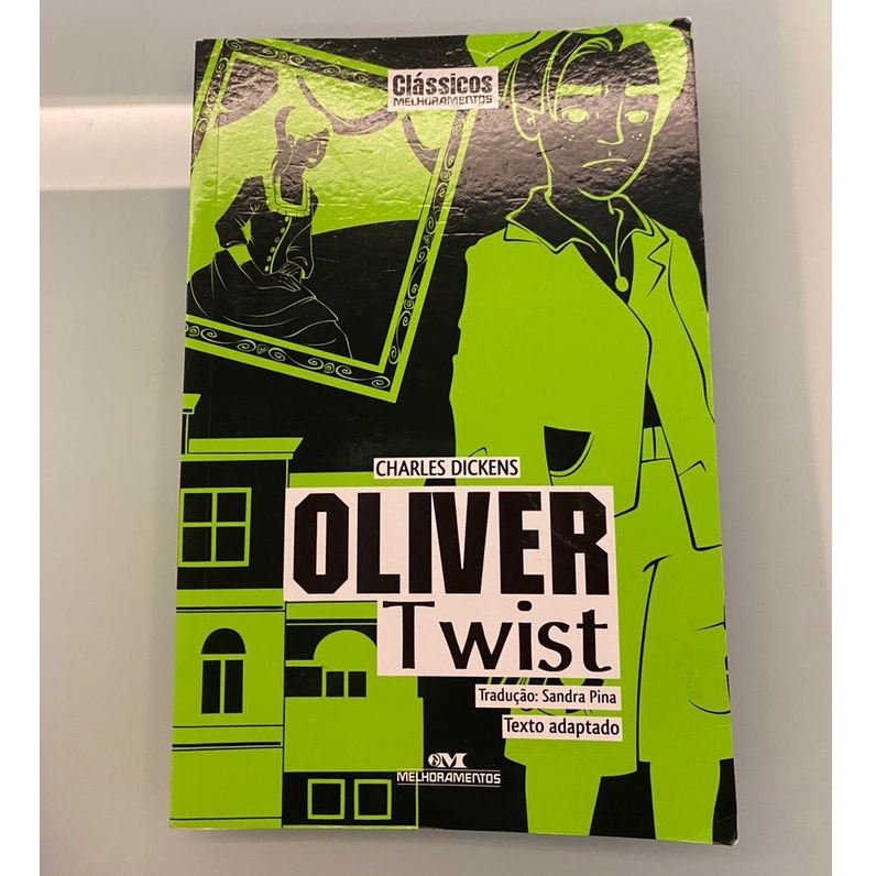 Oliver Twist - Charles Dickens | Shopee Brasil