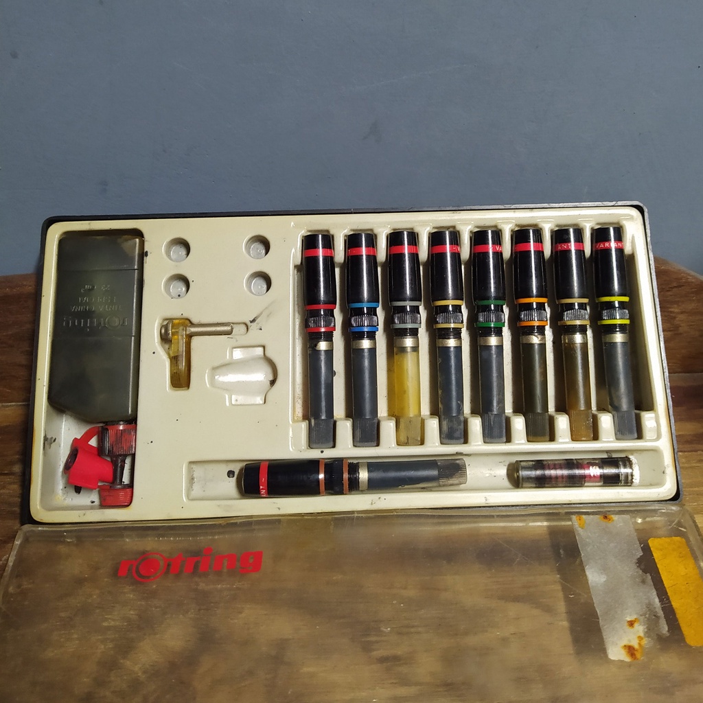 Kit para desenhistas da marca Rotering | Shopee Brasil