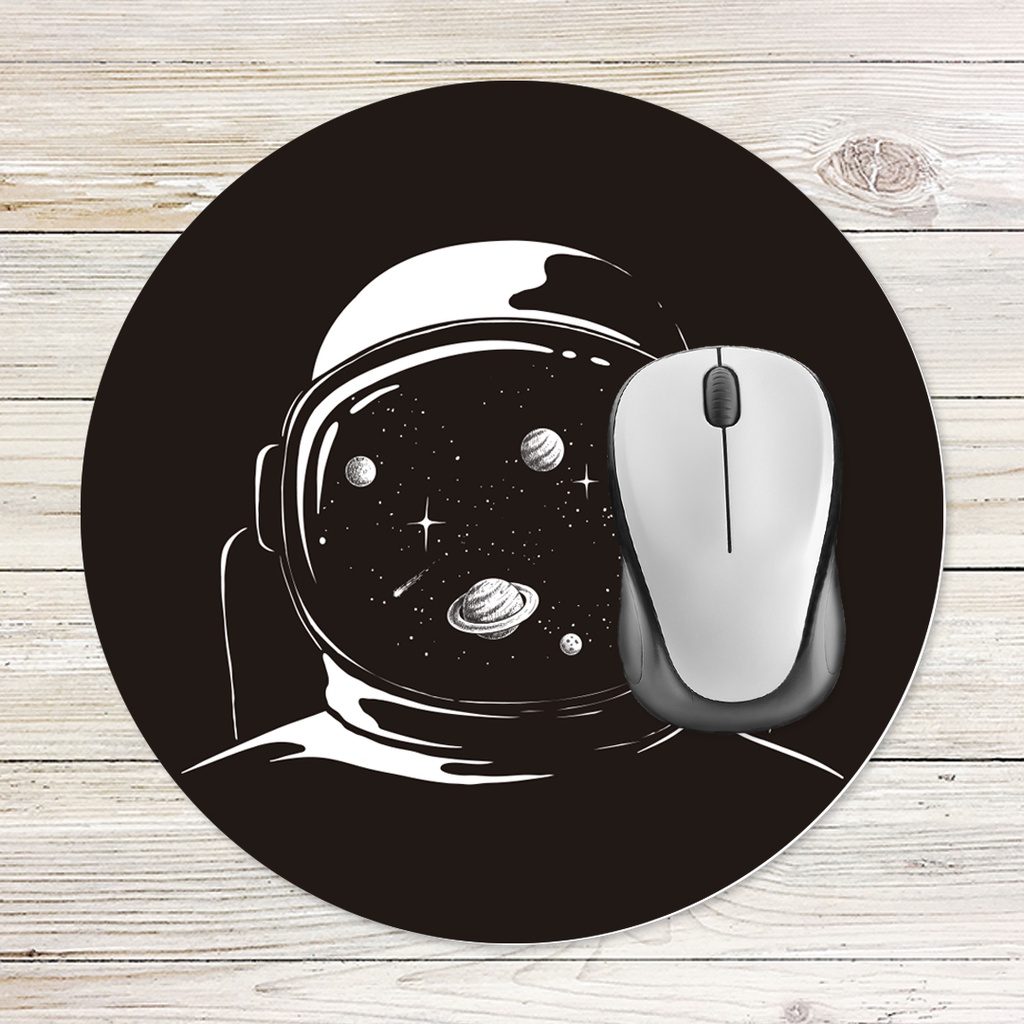 Mouse Pad Redondo 20X20 Astronauta e Planetas Cor Preto Dcorô | Shopee ...