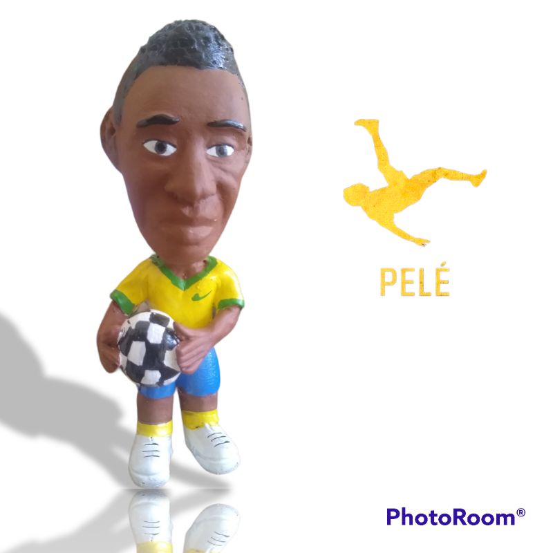 escultura do rei do futebol Pelé action figure futebol | Shopee Brasil