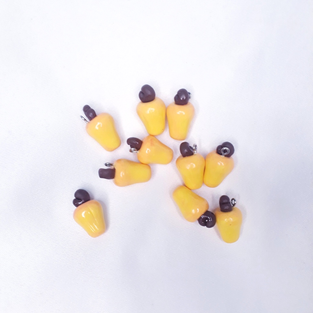 Kit de Pingente de Cajuzinho de Biscuit 10 unidades | Shopee Brasil